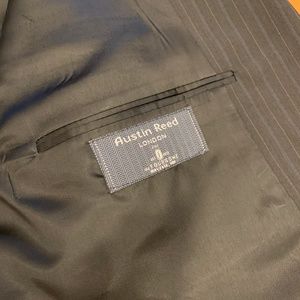 Austin Reed | Suits & Blazers | Mens Austin Reed Suit 48l Excellent ...